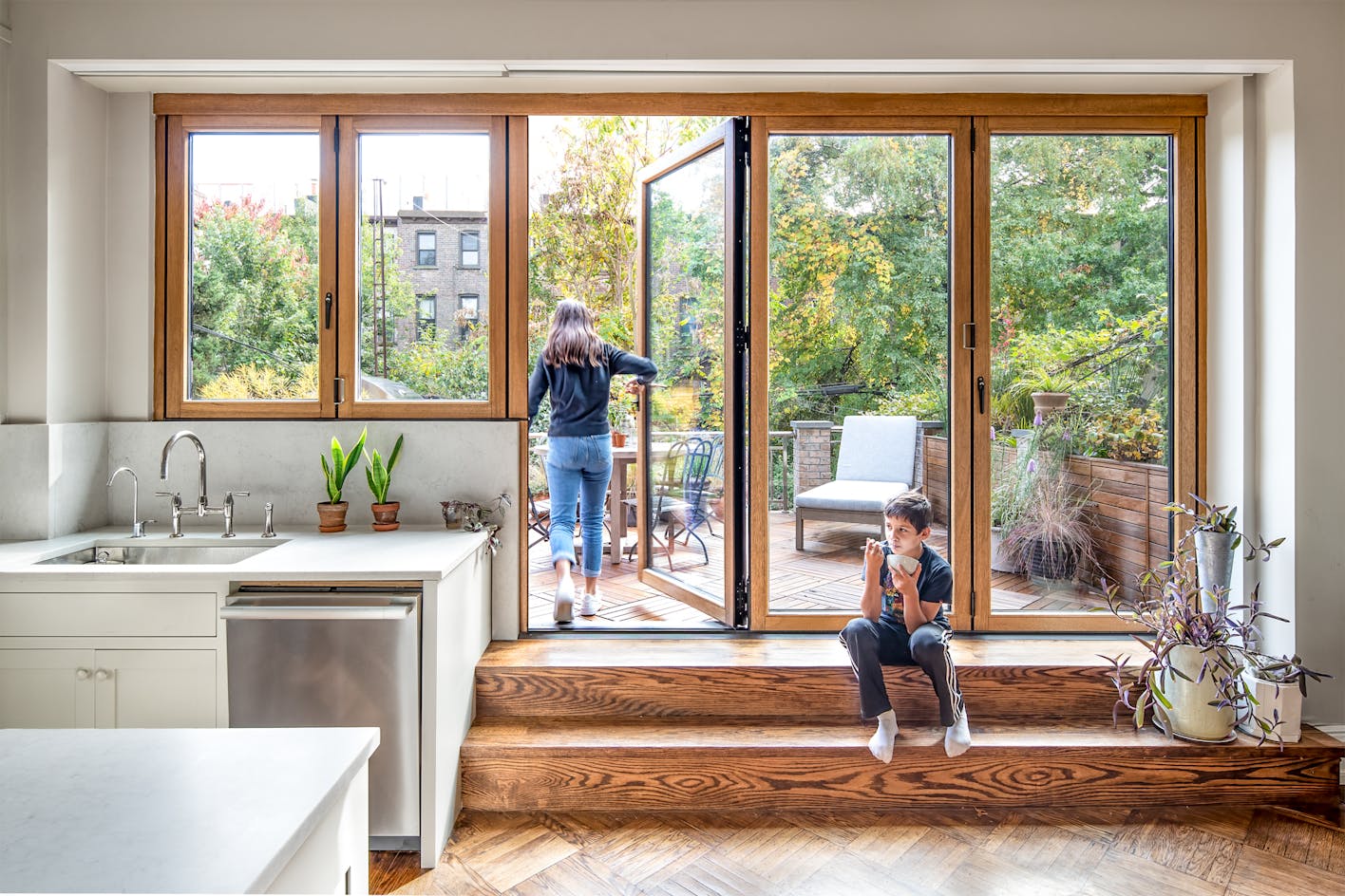 Selection Guide To The Perfect Retractable Glass Walls Nanawall